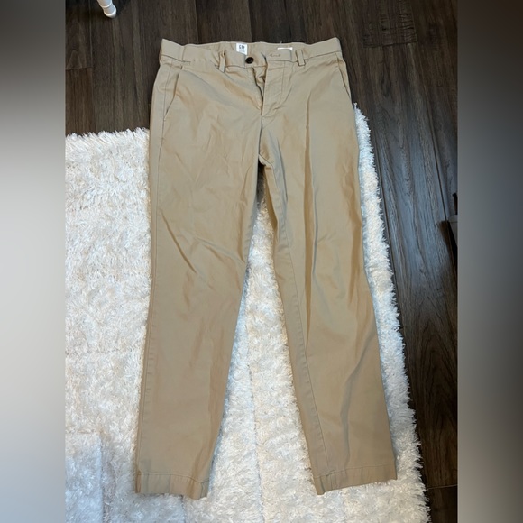 GAP | Pants | Mens Gap Khaki Pants | Poshmark